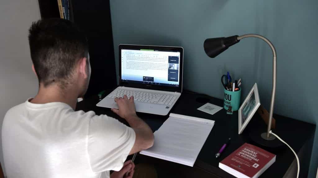 Aprenda gratis con estas mejores clases de informática en línea ...