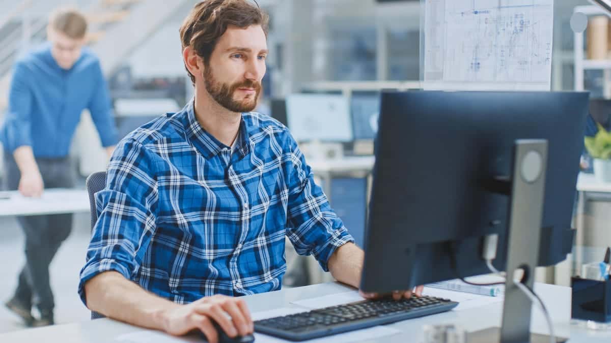 Los mejores títulos de ingeniería informática en línea 2022: mejores ...